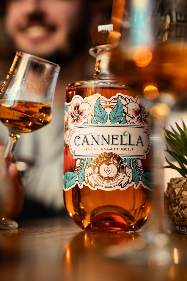 Cannella - Apple & Cinnamon liqueur
